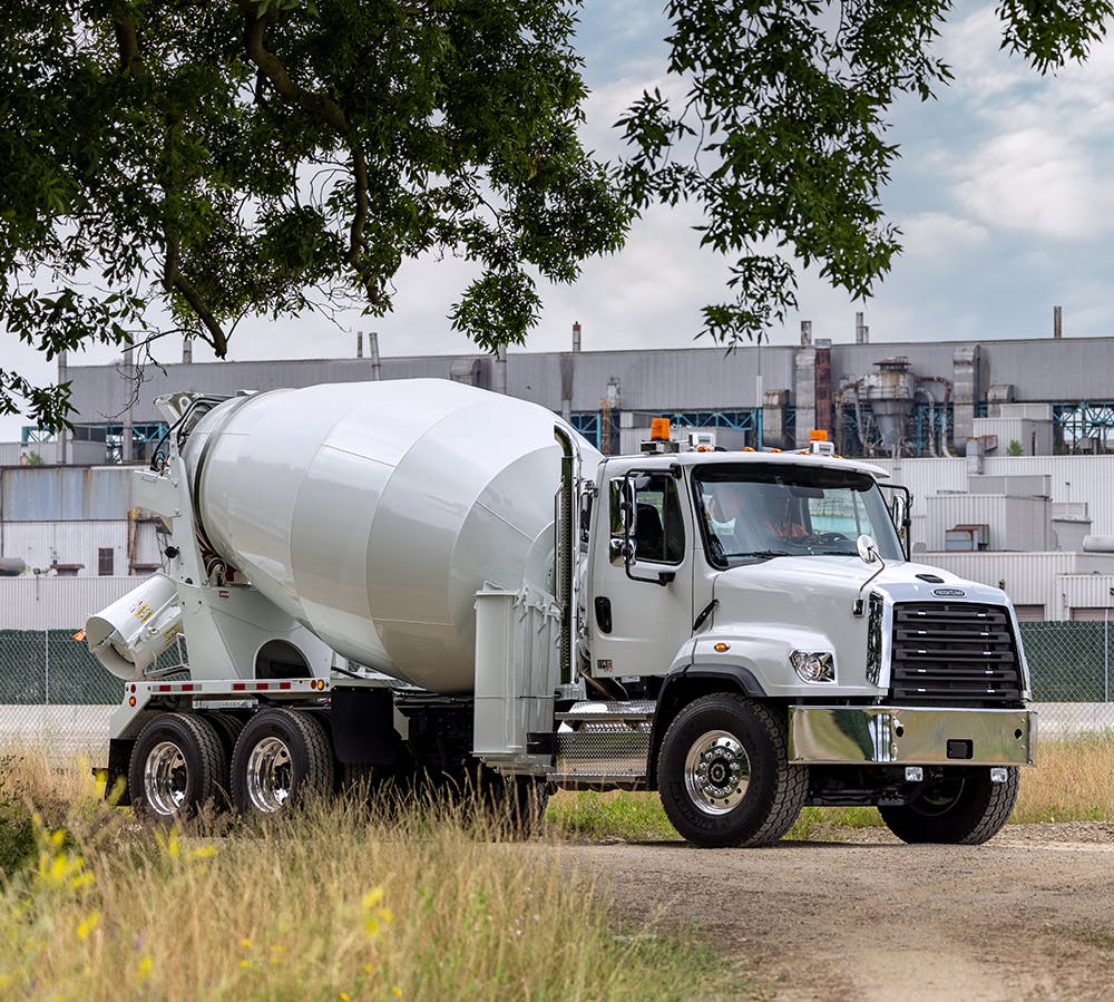 114SD Plus | Freightliner Trucks